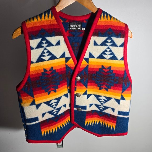 Pendleton | Jackets & Coats | Vintage Pendleton Cry Wolfe Made In Us Size Medium Aztec Indian ...